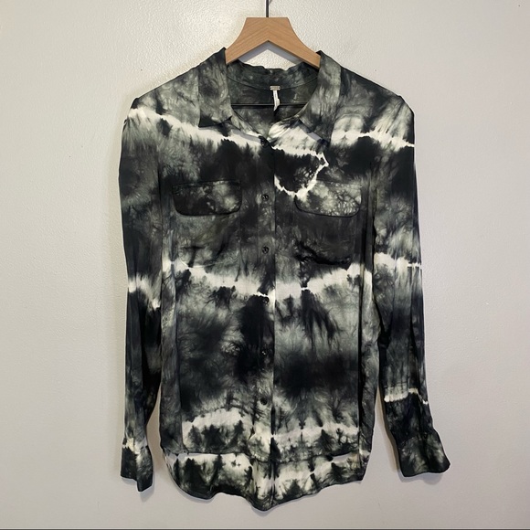 Young Fabulous & Broke | Tops | Young Fabulous Broke Womens Collared ...